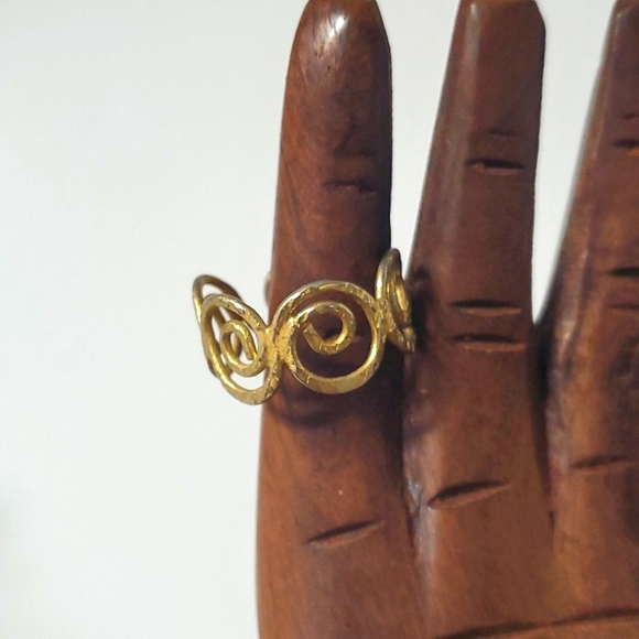 Jewelry | Vintage Metal Gold Tone Spiral Ring From Flea Market In ...